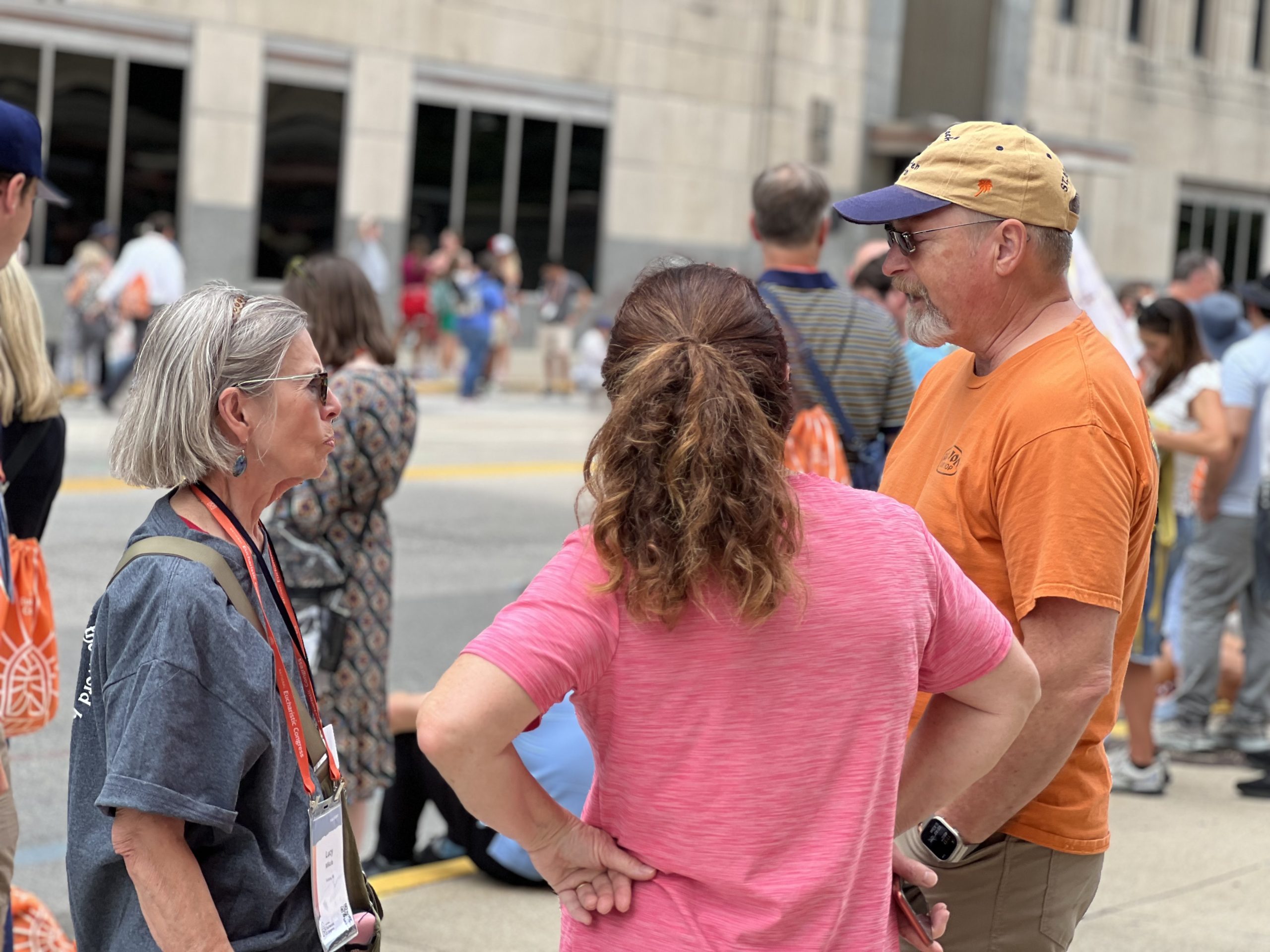 “Honor Jesus in the Eucharist” | St. Paul Street Evangelization